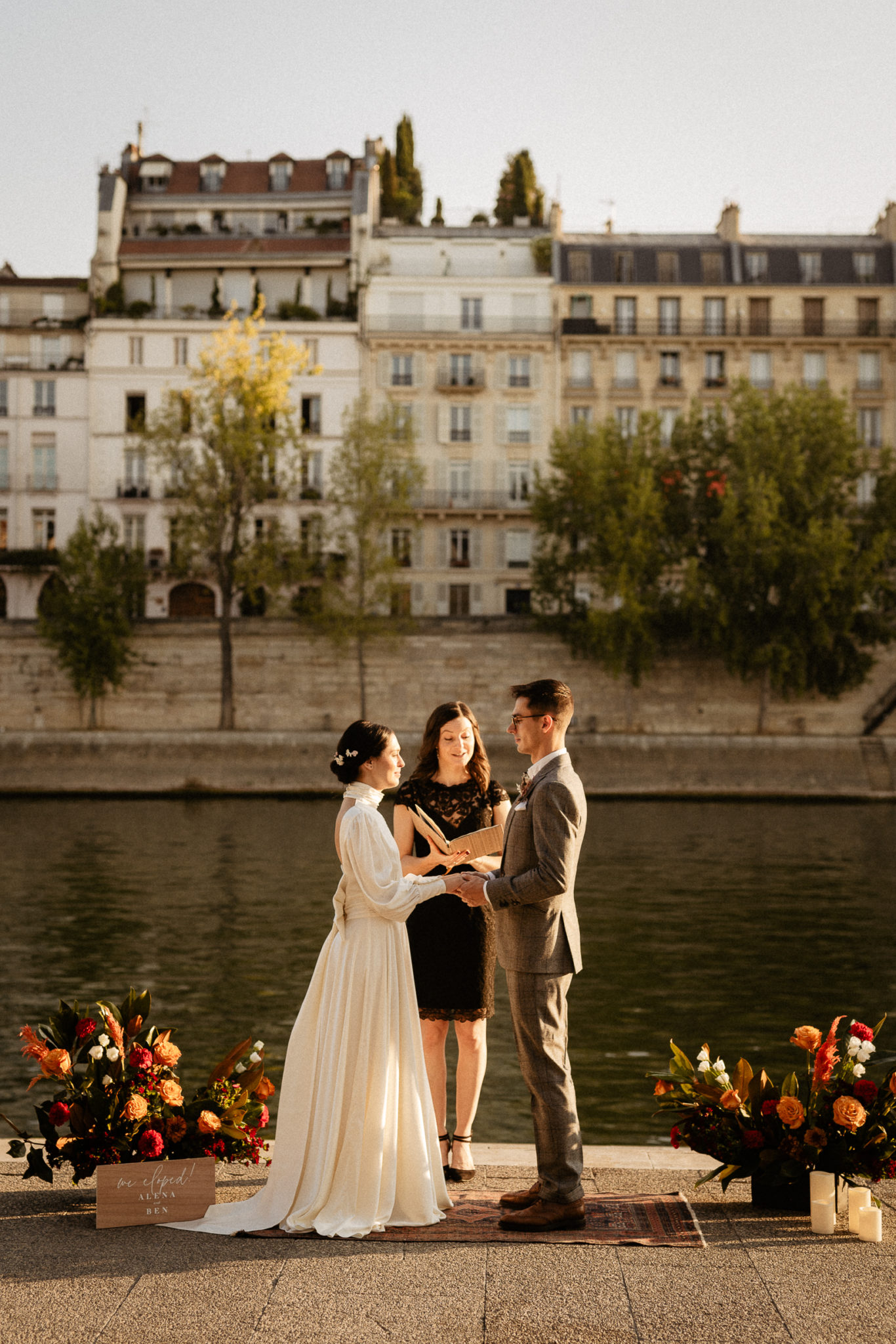 Inspiration: Paris Elopement by the Seine River - The Paris Elopement