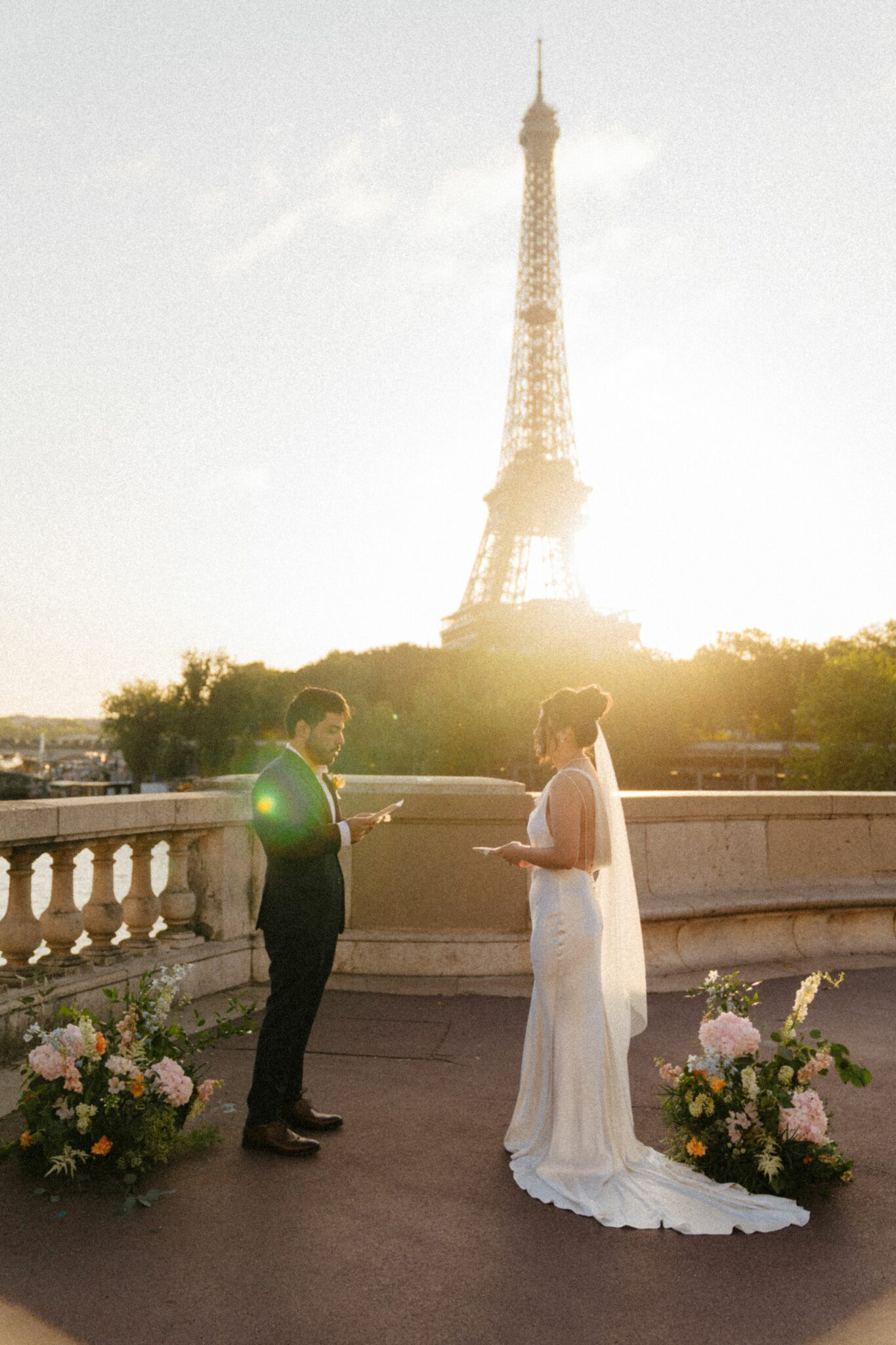 The Paris Elopement - All-inclusive & stress-free elope in Paris